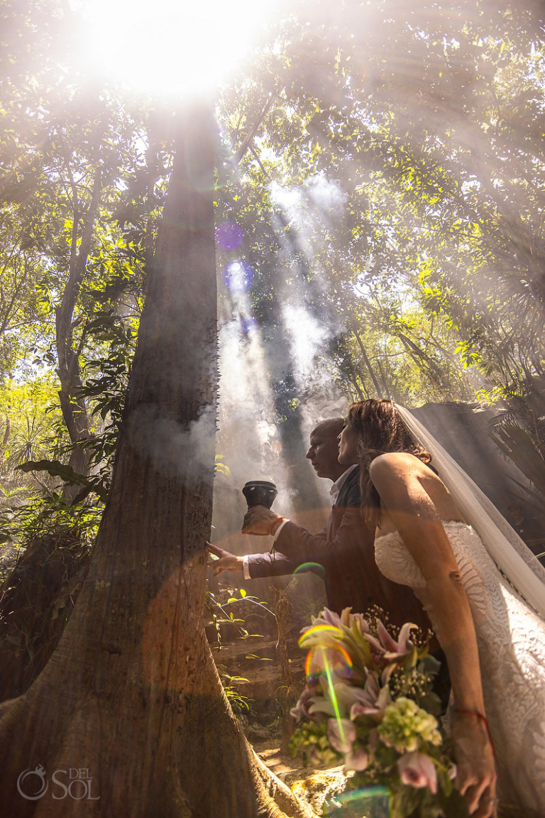 Who coordinates cenote ceremonies - Del Sol Photography